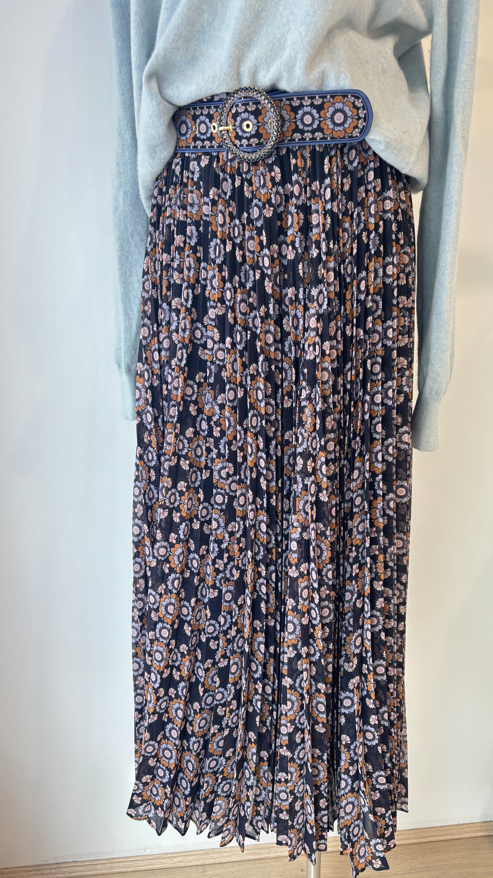 Zimmermann 'Sunray' Skirt ~ size 2 (au 10) – The Green Pear Consignment